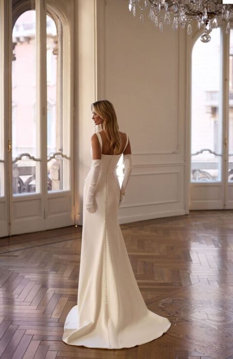 White and Lace Shila